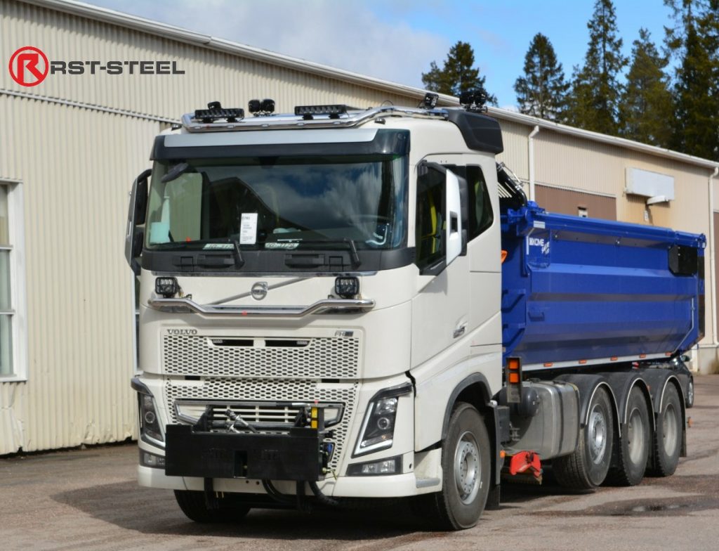 Roof Bar With Side Extensions Volvo FH4 (Normal Cab) - RST-Steel