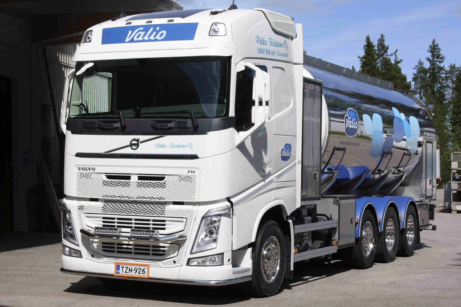 Front Spoiler Bar Volvo FH4 - RST-Steel