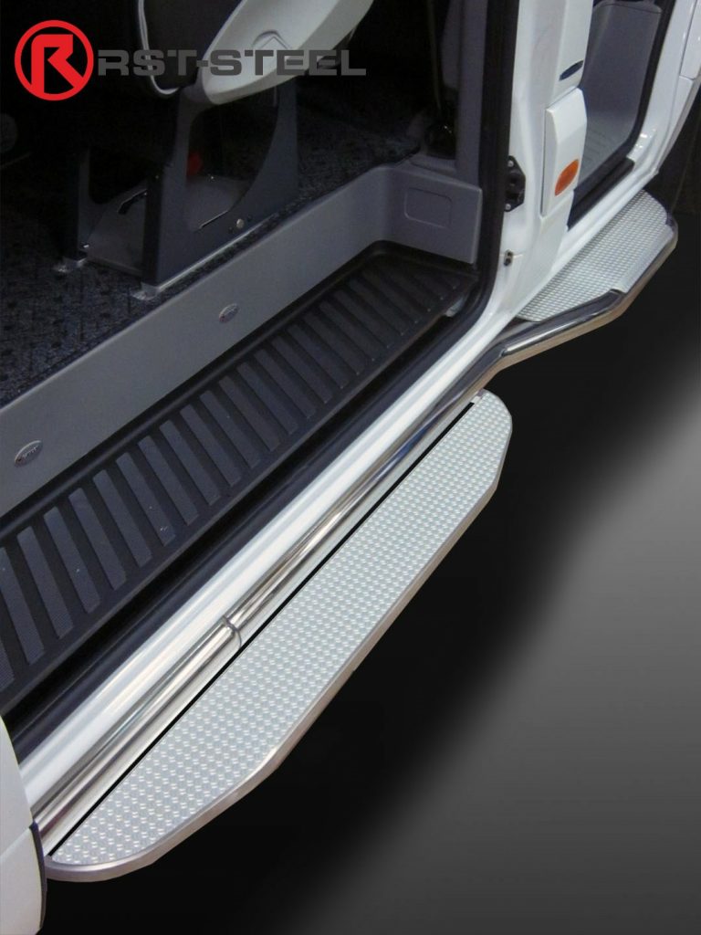 Side steps with checker plate for vans - RST-Steel