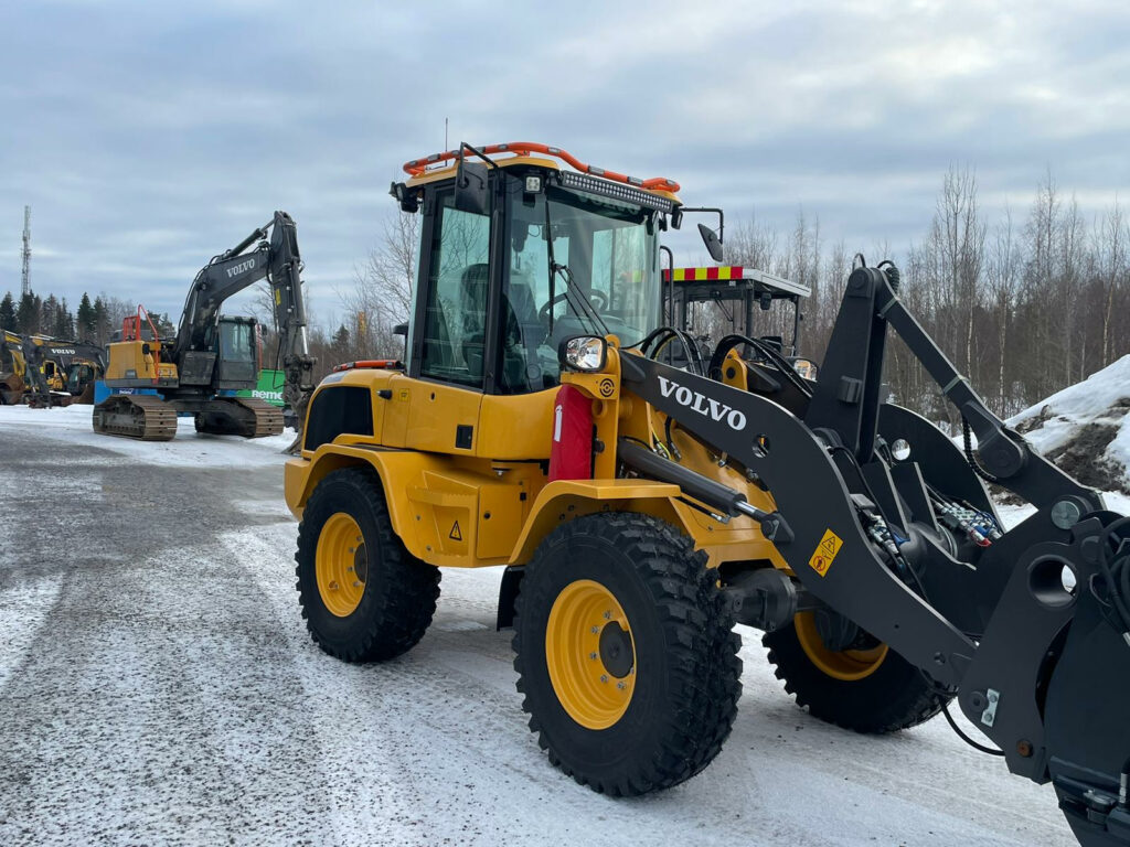 Roof Bar Volvo L30-35G Wheel Loaders - RST-Steel
