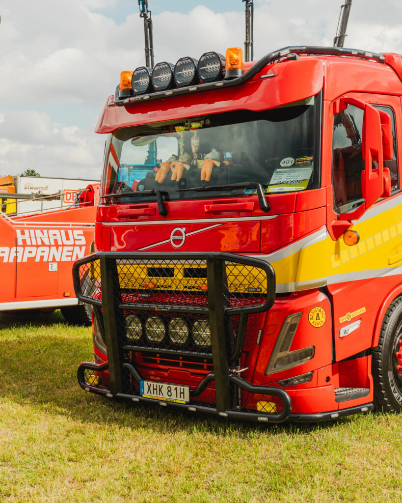 Bull Bar Freeway Volvo FM 2021- RST-Steel