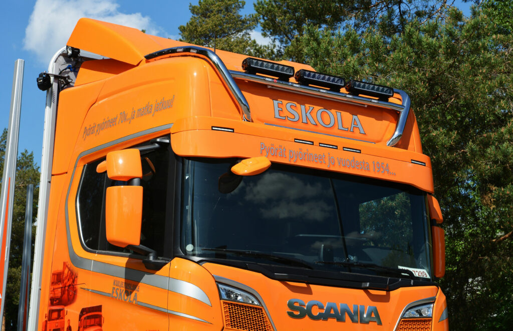 Roof Bar Scania NextGen 2017- Highline - RST-Steel