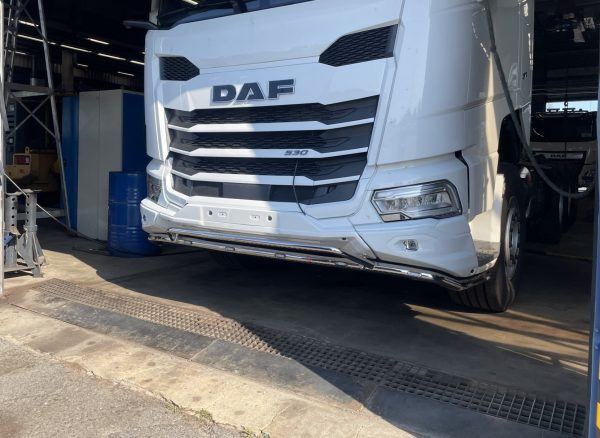 Front Spoiler Bar DAF XFC 22-> Offroad bumper - RST-Steel